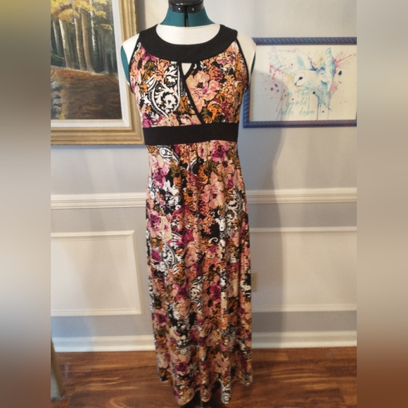 Susan Lawrence | Dresses | Susan Lawrence Petite Maxi Small Has Stretch ...